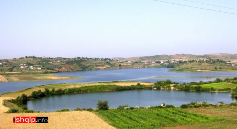 Liqenet e Dumresë: Zbuloni thesaret ujore afër Elbasanit - Shqip.info